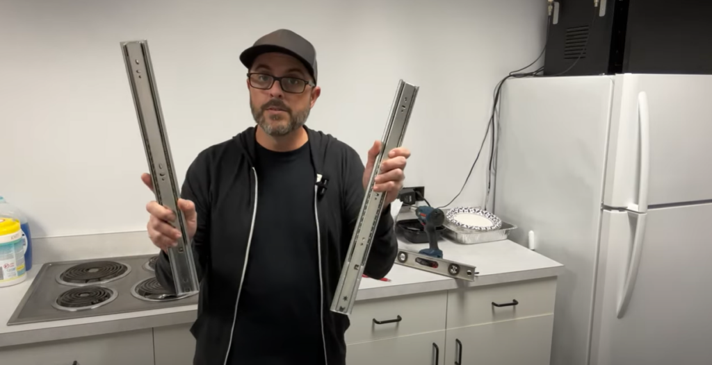 How to Fix Drawer Slides Easily in 3 Steps - Woodworker Express ...