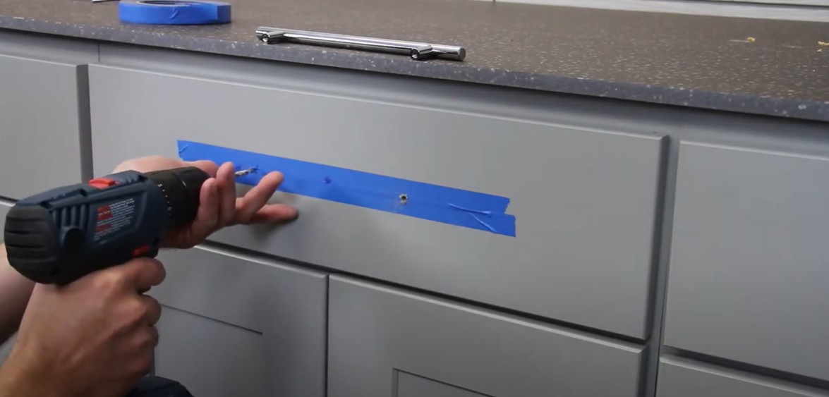 How to Install Cabinet Knobs and Pulls: A Complete DIY Guide - Woodworker Express Blog